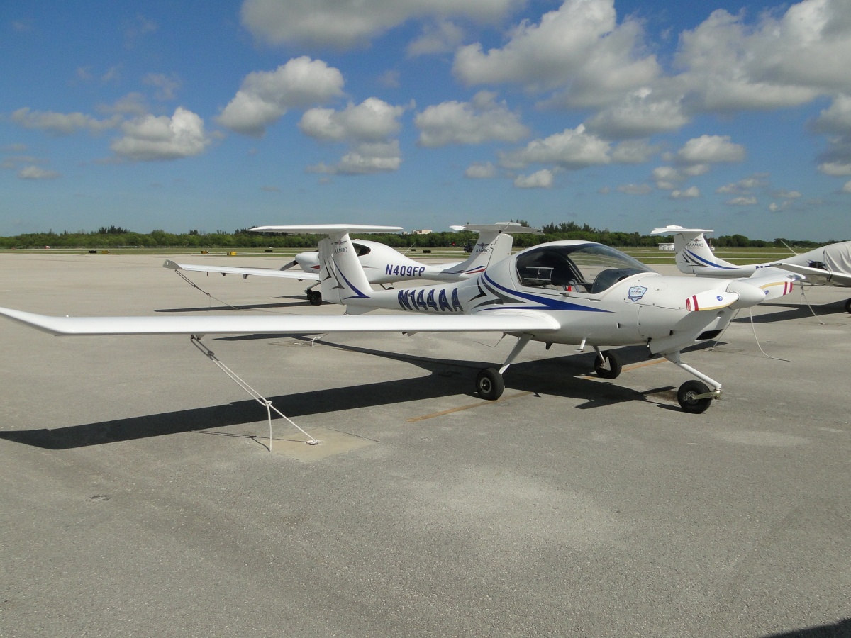 1996 Diamond DA20 for sale